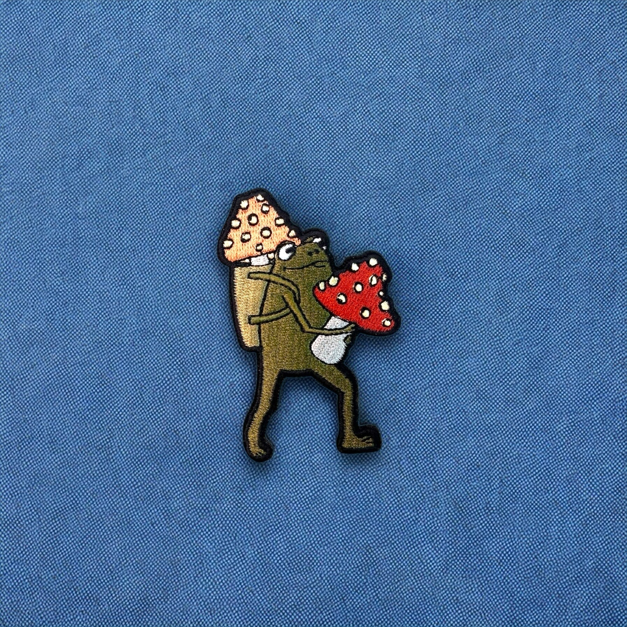 Foraging Frog Patch – Blue Bison Apparel